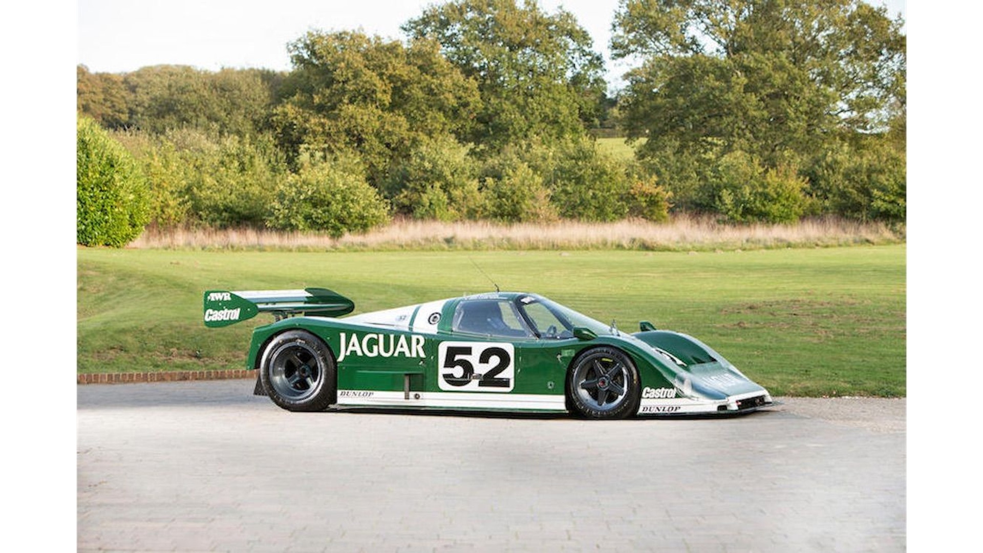Gorgeous Jaguar XJ220C race car heads to auction
