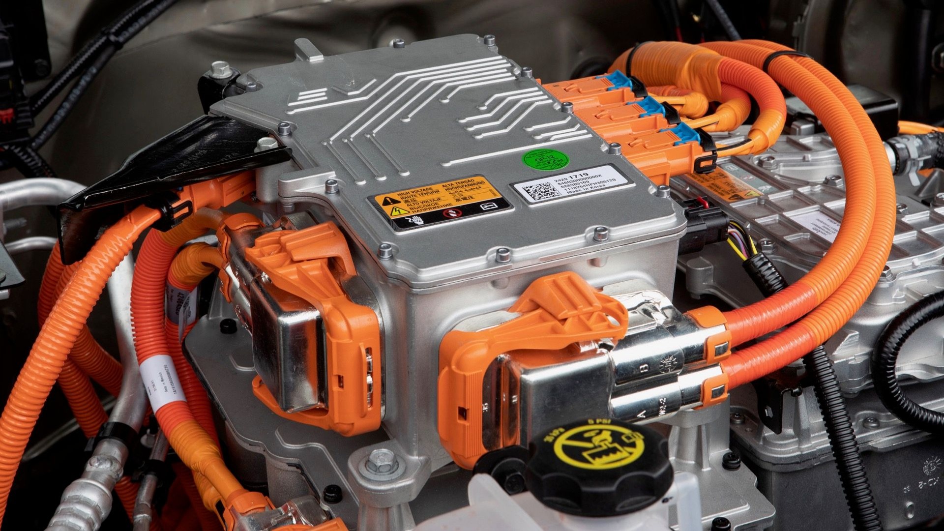 Chevy makes all-electric classic Blazer SUV to show off upcoming eCrate ...