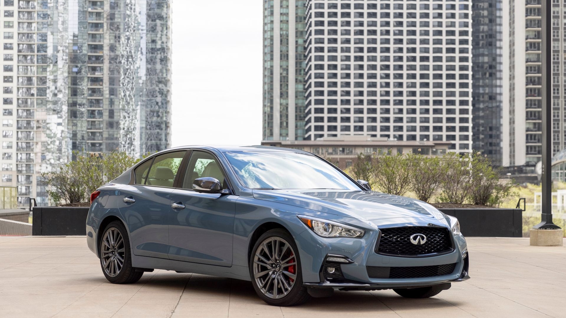 2014 Infiniti Q50 first drive review