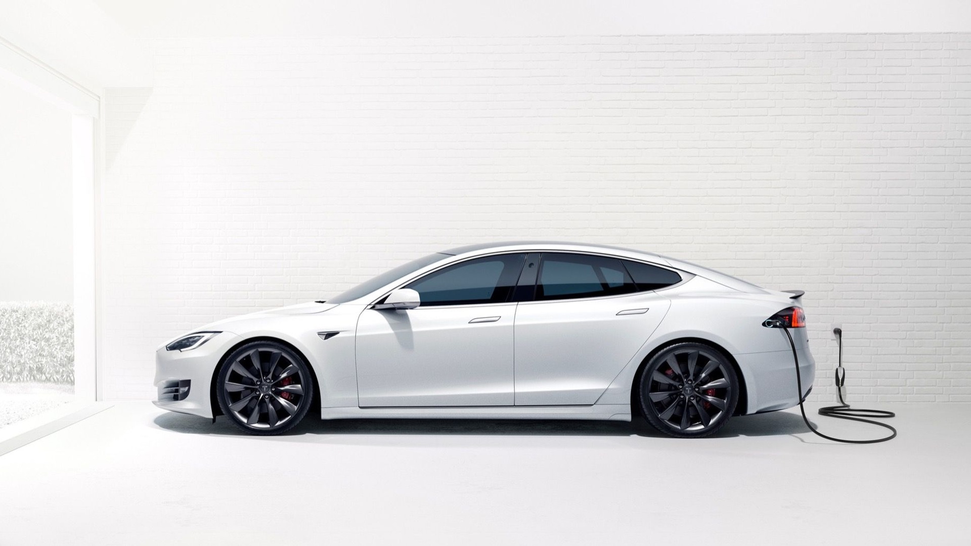 Electric Cars - Latest News and Upcoming EV Developments - Green Car ...