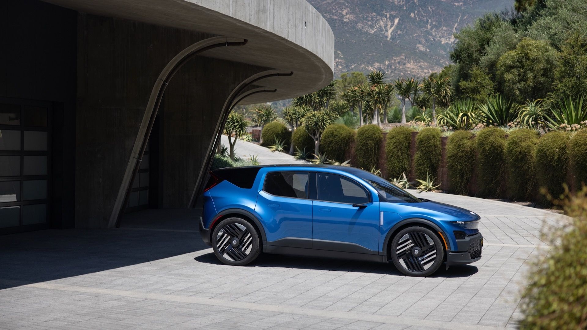 Fisker Pear urban EV to offer AWD, range up to 320 miles