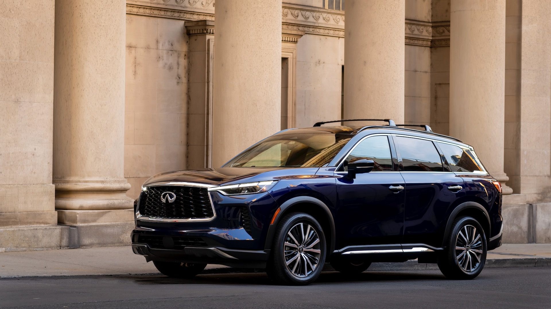 2017 Infiniti QX60 preview