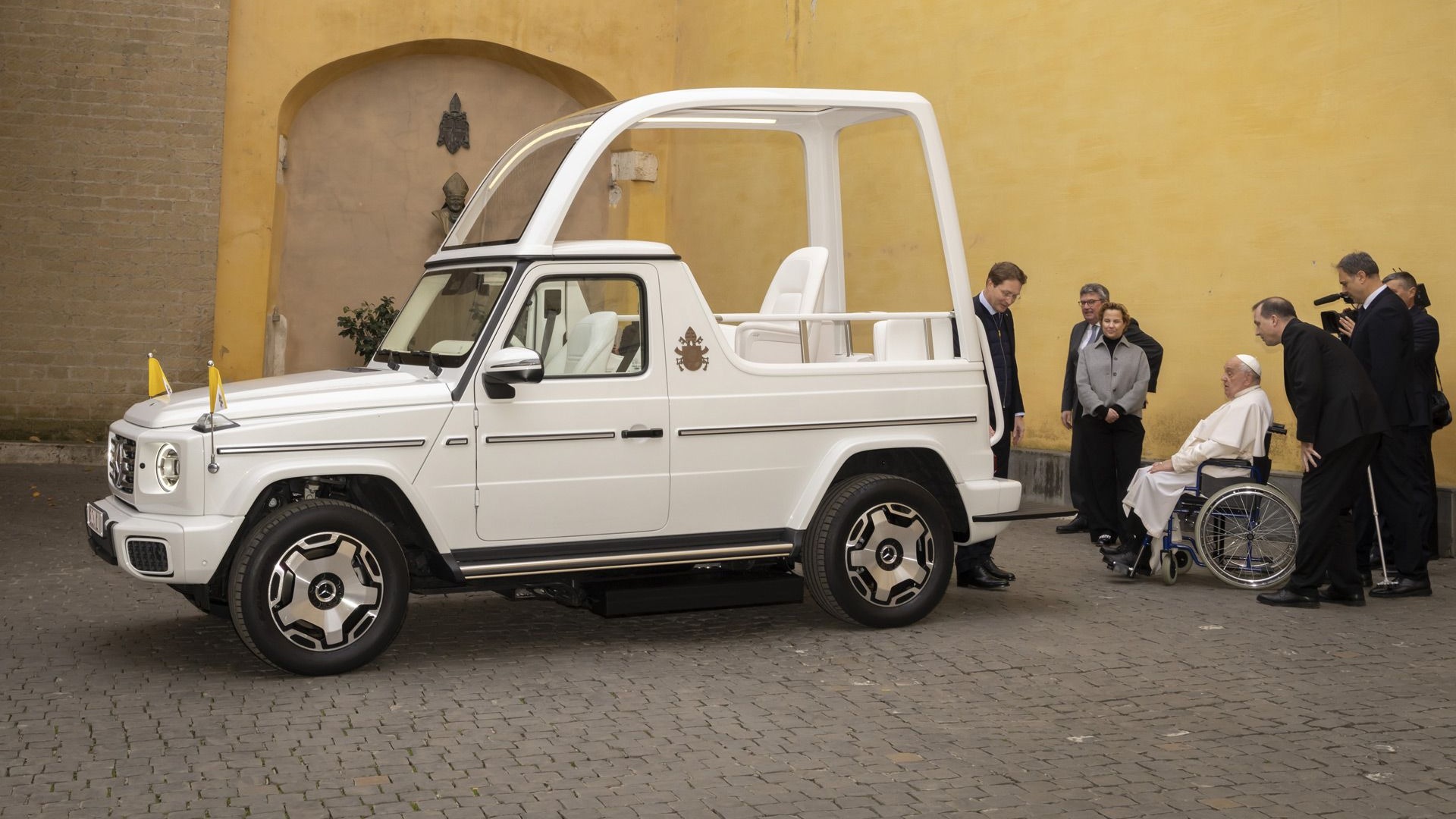 Electric Mercedes-Benz G-Class serves as latest Popemobile