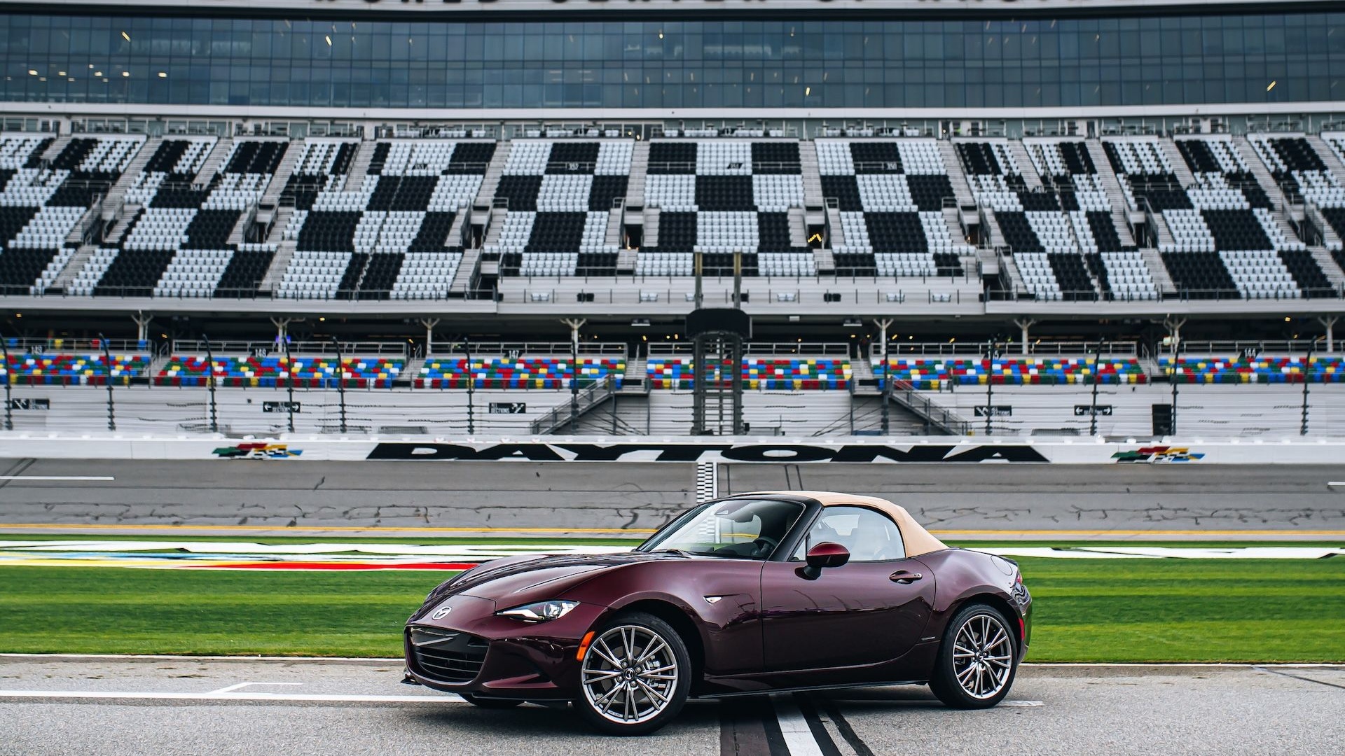 2025 Mazda MX-5 Miata marks 35 years of sprightly roadster