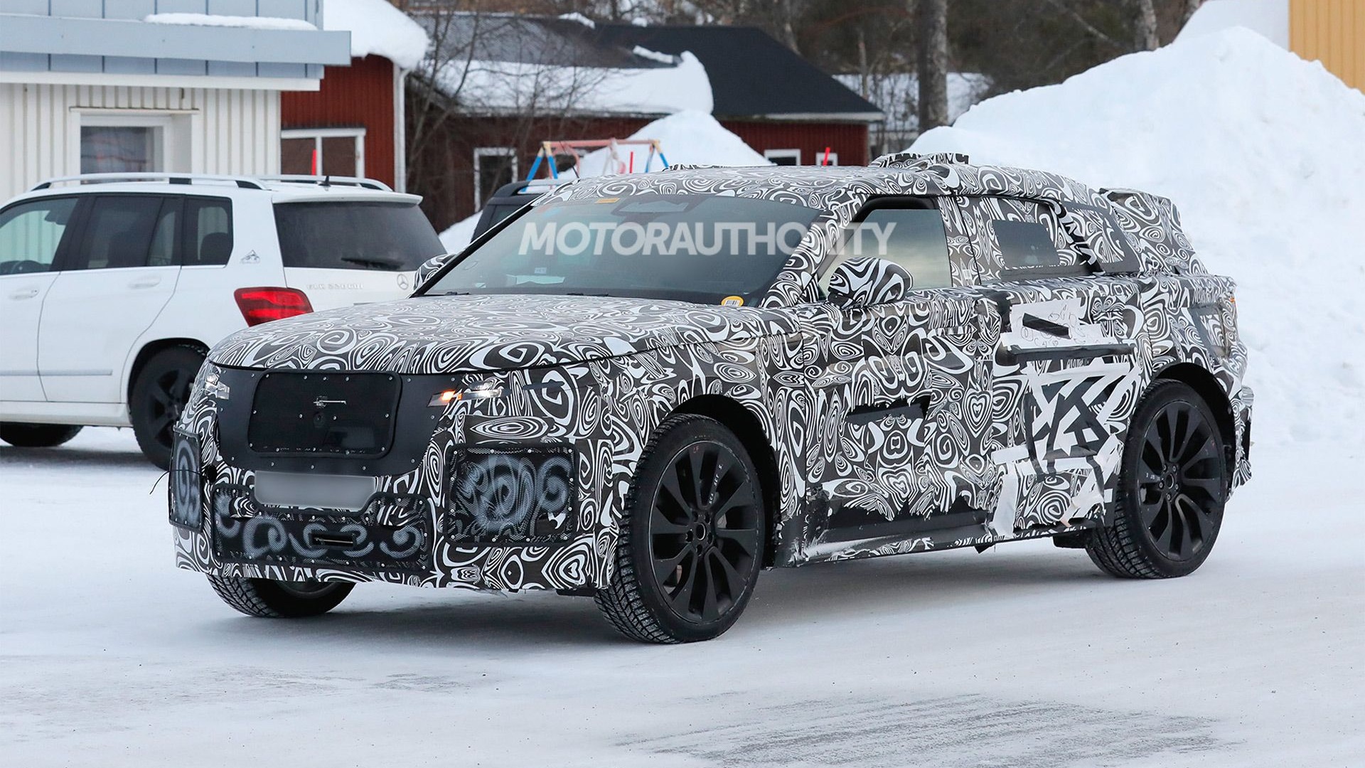 2026 Range Rover Velar successor caught on video