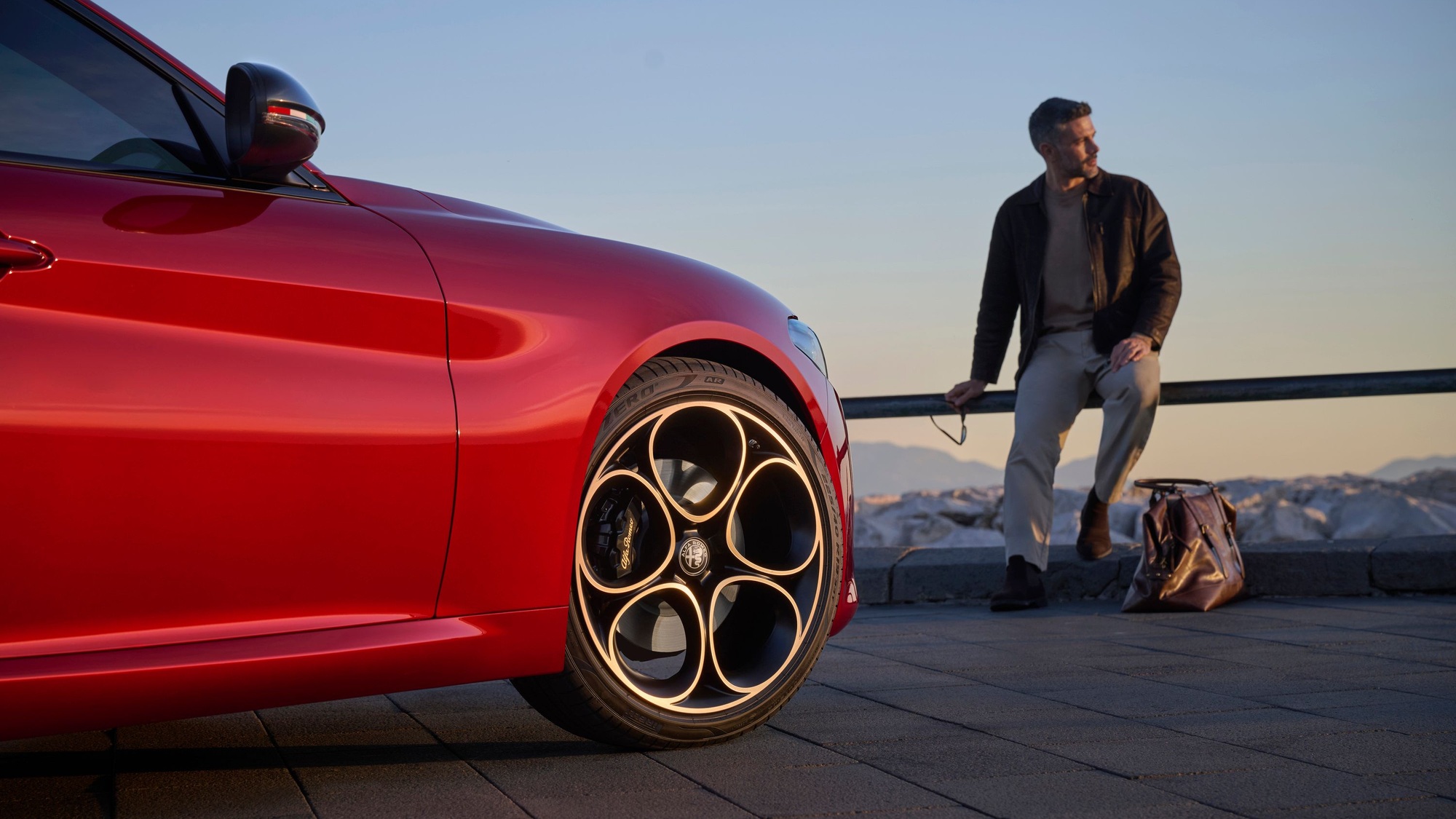 2025 Alfa Romeo Intensa Special Series brings two-tone treatment