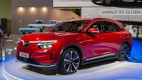 Vinfast VF E35 and VF E36 electric crossovers debut at 2021 LA Auto Show