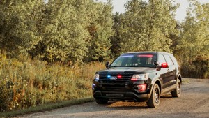 Ford Interceptor Utility can run with no roof lights thanks to new rear ...