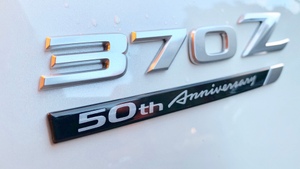 2020 Nissan 370Z 50th Anniversary Edition is a meaningful sticker pack