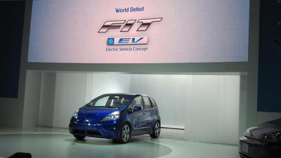 2010 LA Auto Show: 2012 Honda Fit Electric Car, World Debut