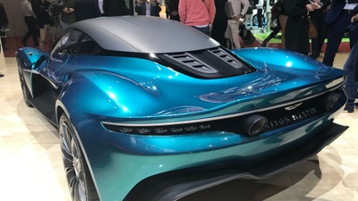 Aston Martin Vanquish Vision concept takes nameplate to new mid-engine ...