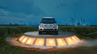 Mercedes CEO shows off electric G-Class' G-Turn maneuver
