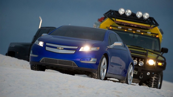 Transformers 2 movie pushes Camaro sales over the top