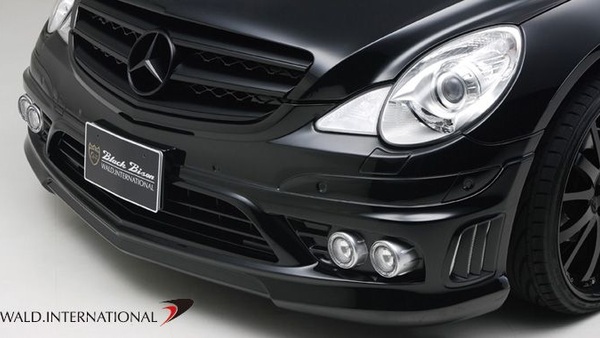 Wald Int'l Black Bison Mercedes-Benz R-Class: cyberpunk family hauler