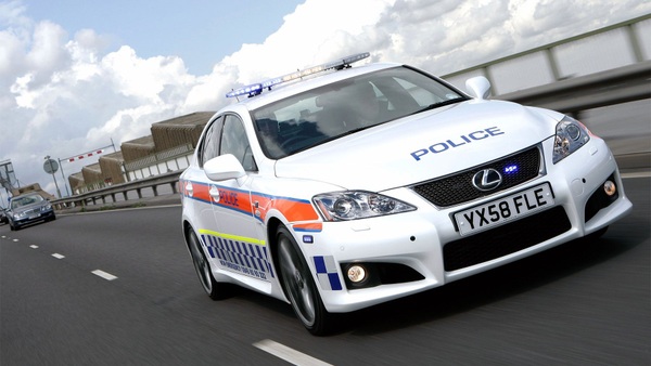 Lexus IS-F joins British police ranks