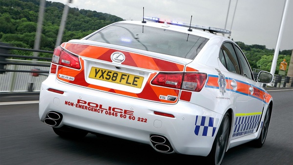 Lexus IS-F joins British police ranks