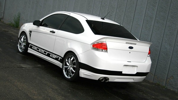 Saleen Racecraft reveals Ford Focus-based RC2 Concept