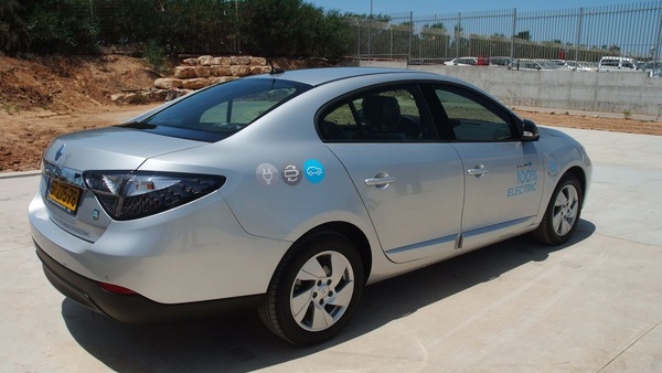 Better Place Electric Renault Fluence ZE In Israel: 1st Week