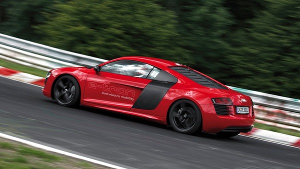 Iron Man Tony Stark Drives Audi R8 e-tron In New Ad: Video