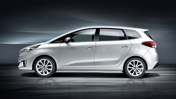 Kia Rondo Lives On As European Carens: 2012 Paris Auto Show