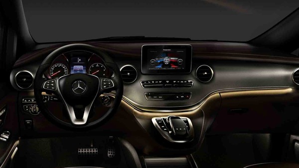 Mercedes-Benz Shows Interior Of New V-Class