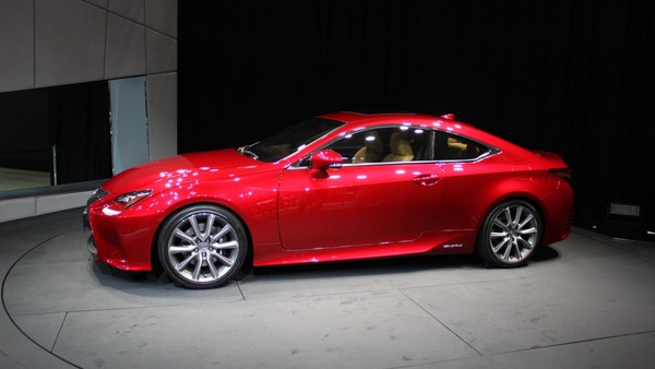 2015 Lexus RC: 2013 Tokyo Motor Show Live Photos And Video