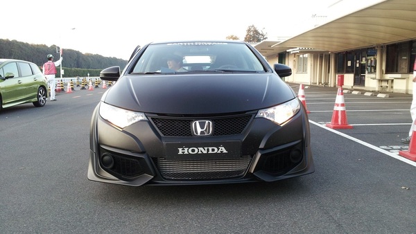 Honda Civic Type R 2.0-Liter VTEC Turbo Prototype: Driven