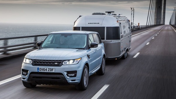 Range Rover Sport Hybrid Tows Airstream On Arctic Adventure