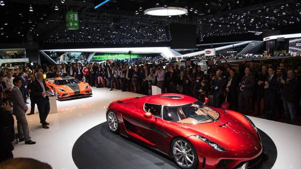 Koenigsegg Regera revealed in production trim, will hit 186 mph in 10.9 ...