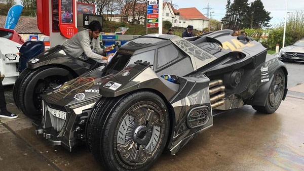 Meet Team Galag’s Gallardo-based, carbon fiber-bodied Batmobile
