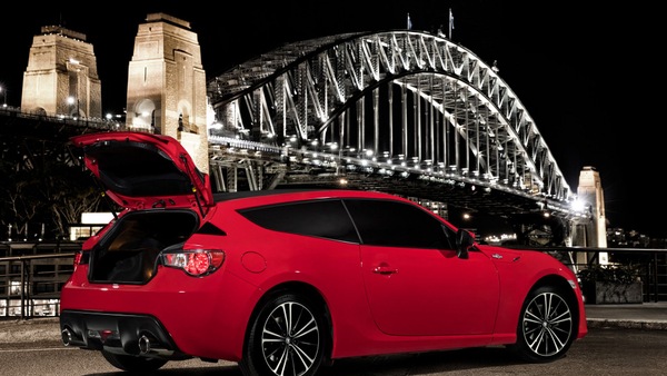 Toyota unveils 86 Shooting Brake concept