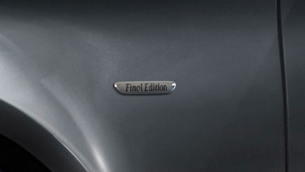 Mercedes-Benz unveils CLS Final Edition