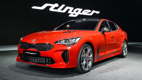 Kia Stinger 0-60 time under 4.9 seconds