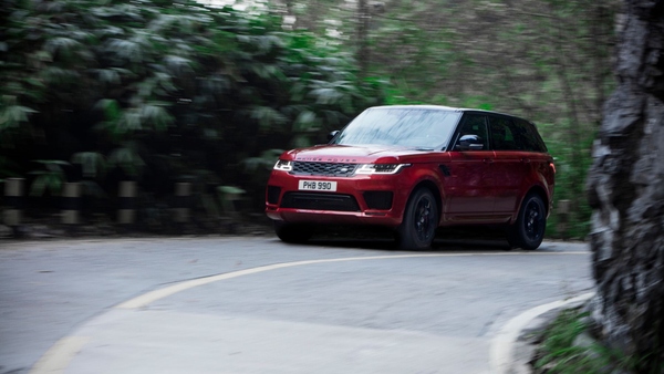 Watch the 2018 Land Rover Range Rover Sport climb 999 steps to China's ...