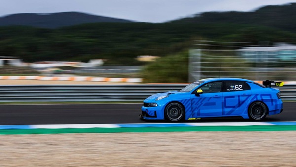Watch Lynk & Co.'s 03 TCR racer hit the track