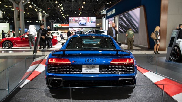 2020 R8 gets new look, 200-mph top speed for all models