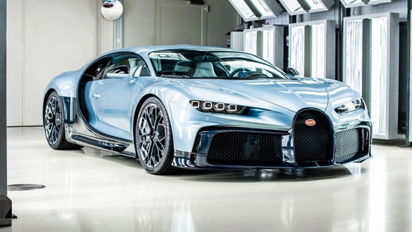 One-off Bugatti Chiron Profilée heads to charity auction