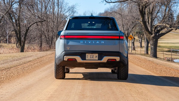 Review: 2024 Rivian R1T raises the bar for innovation