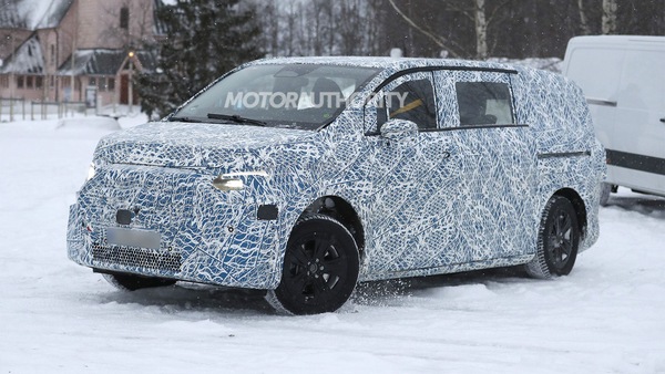 2027 Mercedes-Benz V-Class EV spied for first time