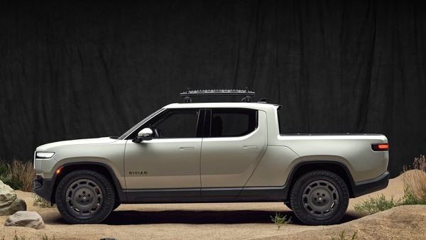 Rivian unveils California Dune Edition R1S and R1T for off-road fans