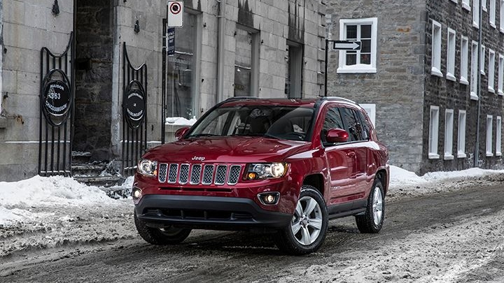 2017 Jeep Compass/Patriot replacement spy shots