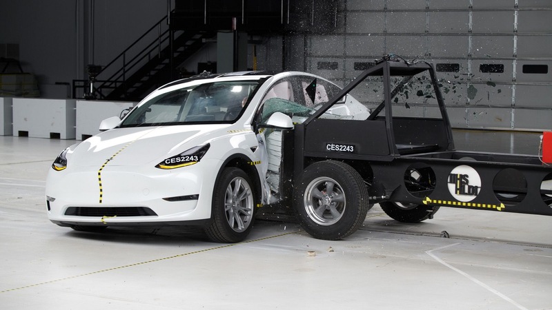 Tesla Drag Racing, 2017 Jaguar XE Diesel, Plug-In Electric Car Sales in ...