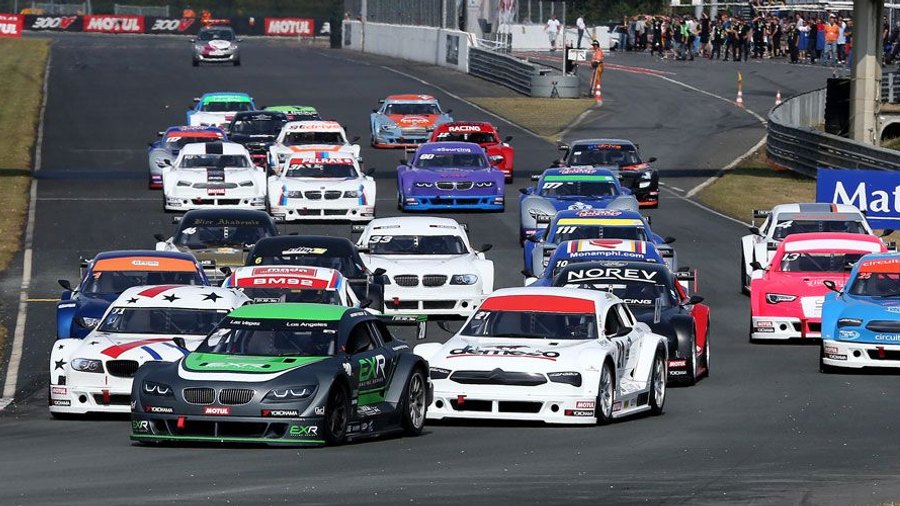 Photos – Pictures of the Latest Sports Cars, Muscle Cars, Luxury Cars ...