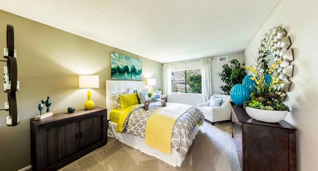 Serrano Highlands Reviews - Lake Forest, CA | 25421 Alta Loma | 41 ...