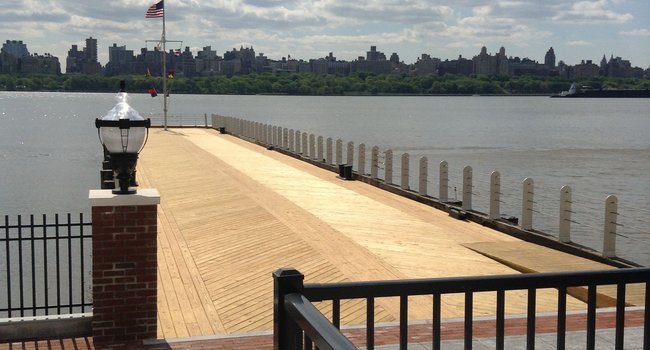 The View at Edgewater Harbor Reviews - Edgewater, NJ | 2 Main Street ...