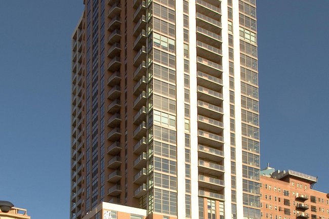 Astoria Tower - 32 Reviews | Chicago, IL Apartments for Rent ...